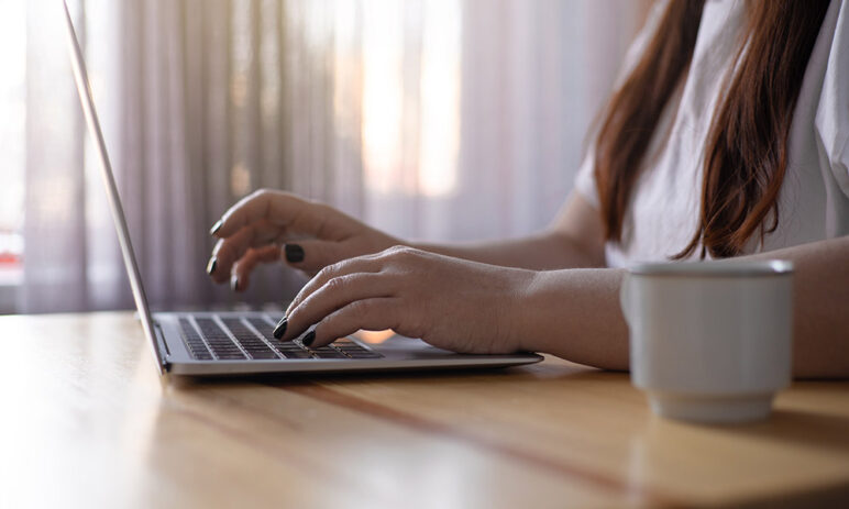 ᑕ ᑐ Berufsreifeprüfung im Fernunterricht ️ Dr. Roland informiert!